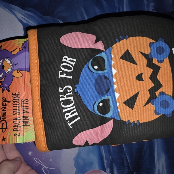 Disney | Kitchen | Disney Halloween Silicone Oven Mitts | Poshmark